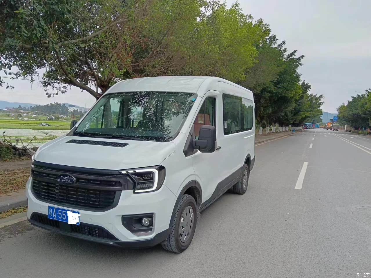 全顺T8 2024款 T8 2.3T柴油手动中轴中顶6座多功能版2/2/2怎么样_优缺点_广州车友8245158_口碑_汽车之家